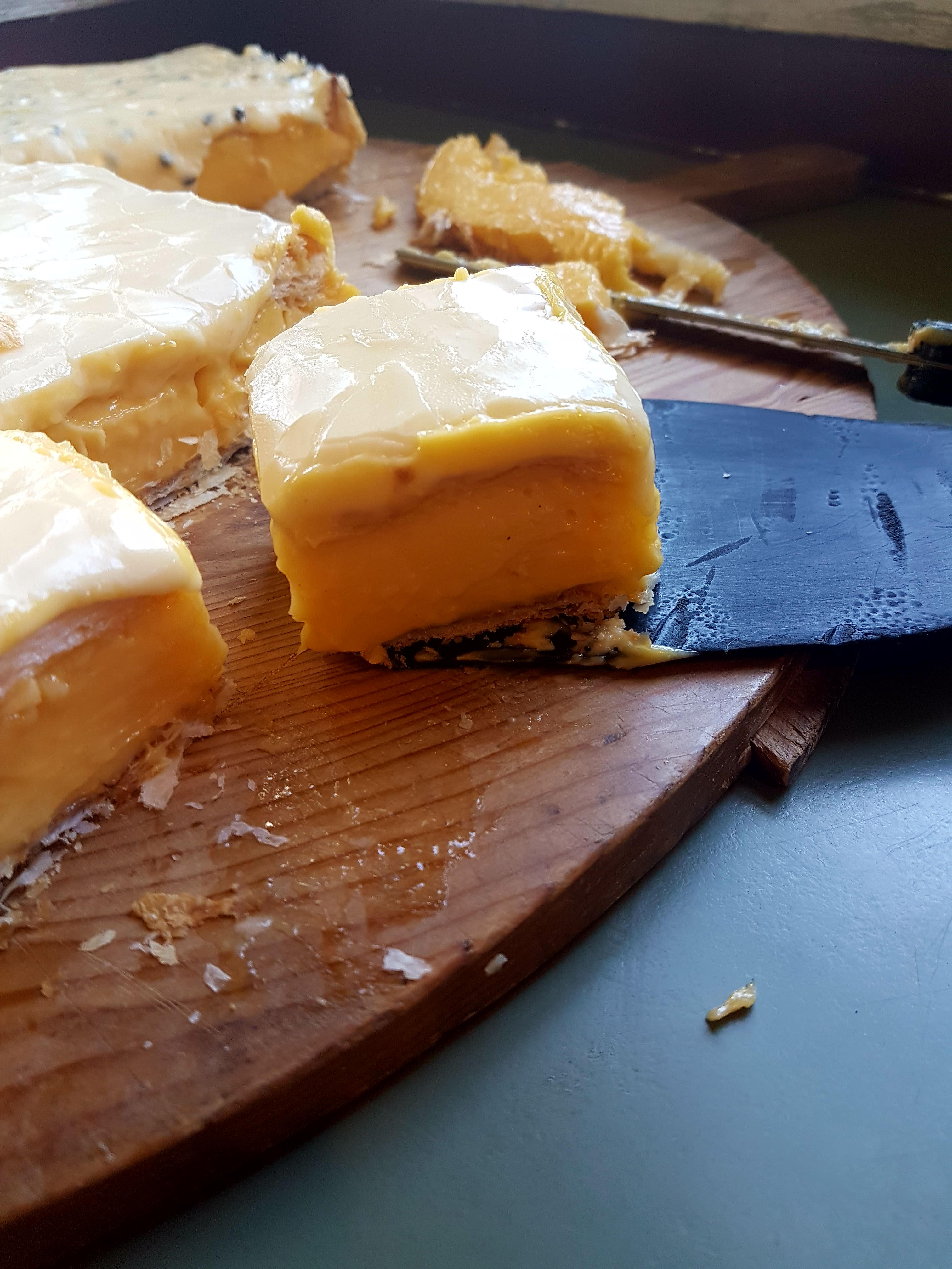 Vanilla Squares with passionfruit icing – the great icing debate
